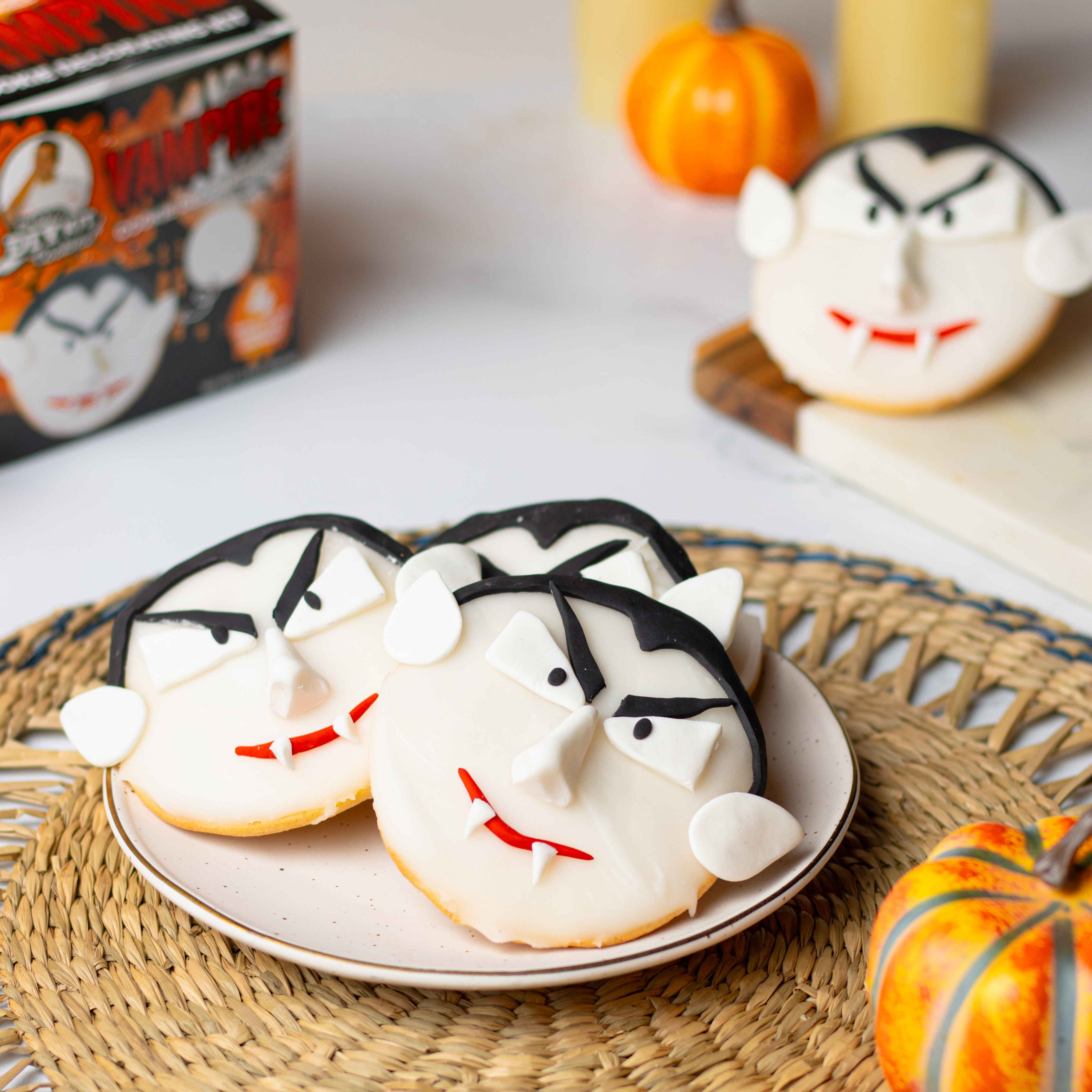 Carlo's Bakery Vampire Cookies DIY Decorating Kit - Walmart.com