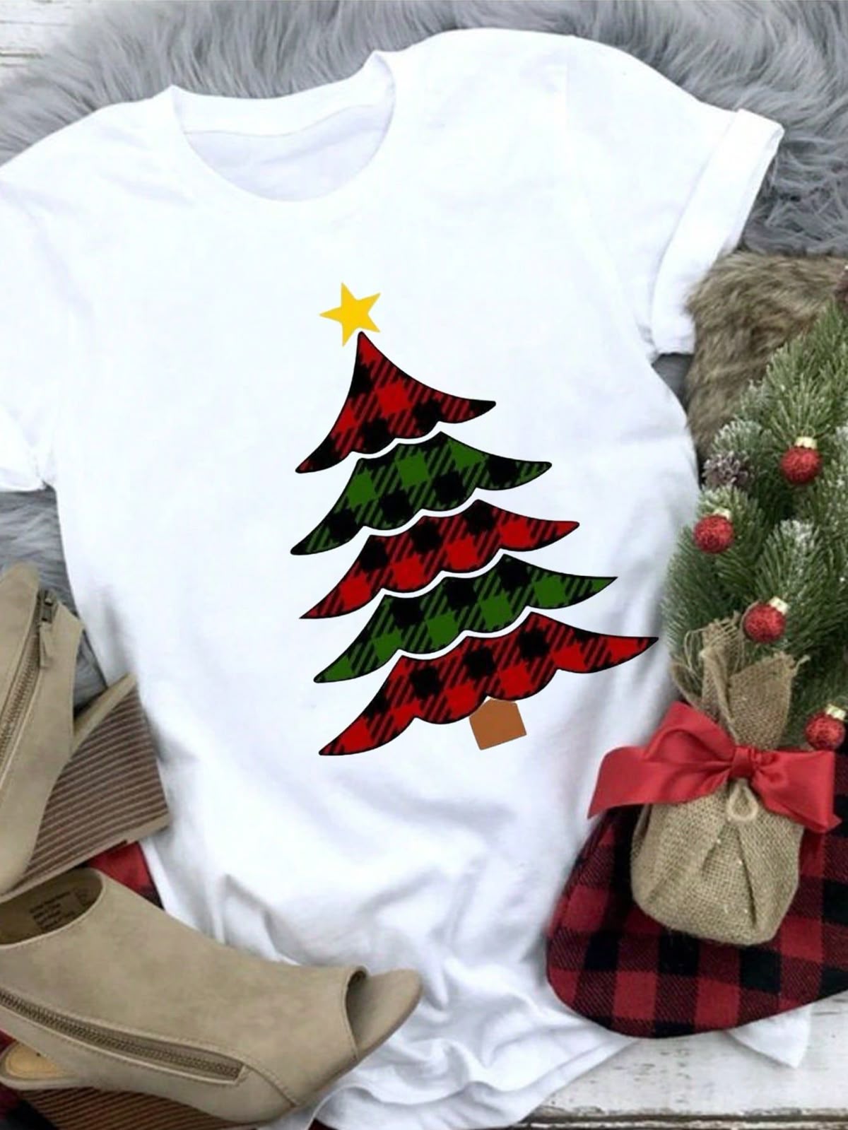 Buffalo Plaid Xmas Tree Graphic Tee, Red and Green Checkered Pine Tree ...