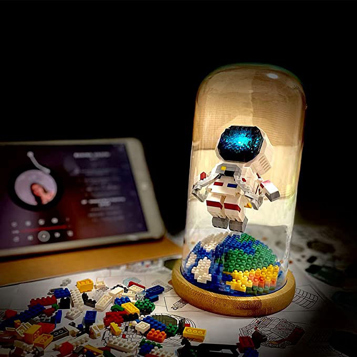 Building Blocks Astronaut Model with Light STEM Building Toy Micro ...