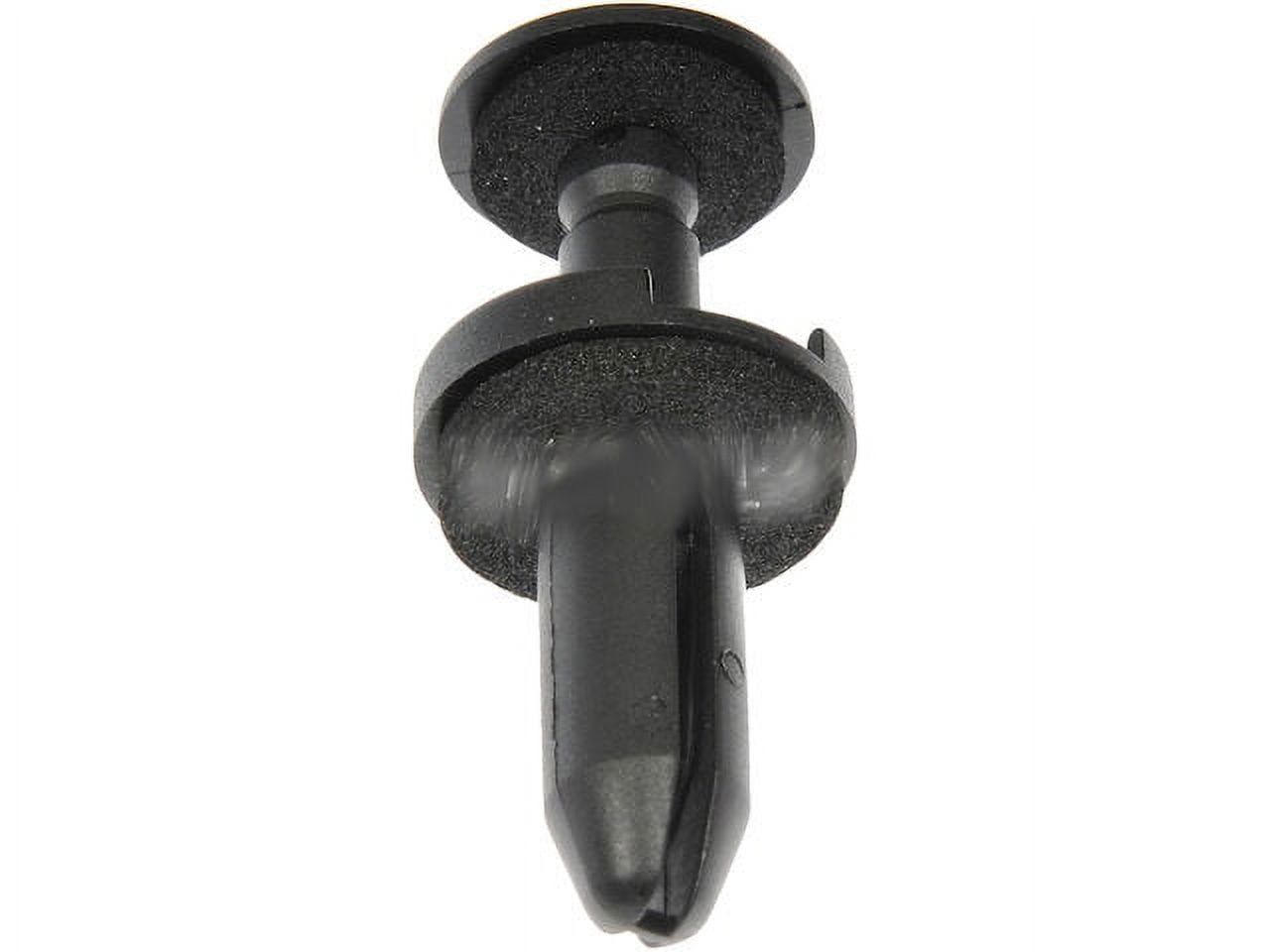 Dodge Magnum Bumper Cover Retainer