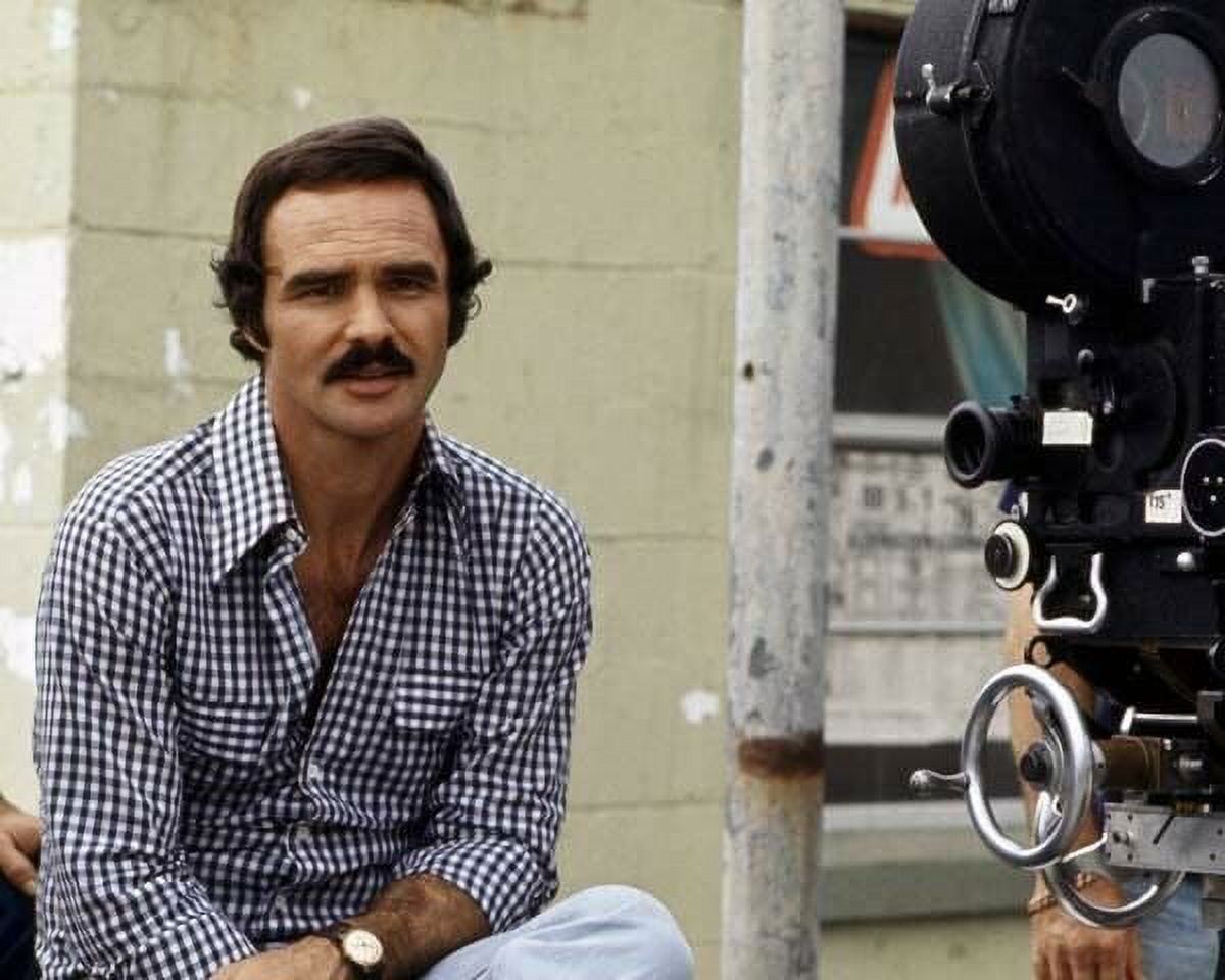 Burt Reynolds as director on set beside movie camera 1976 Gator 8x10 ...