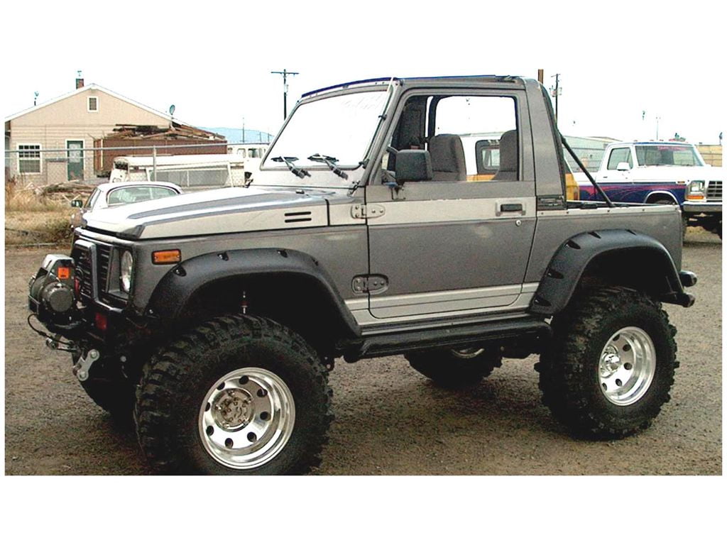 Bushwacker by RealTruck Pocket/Rivet Style Rear Fender Flares | 2-Pc ...