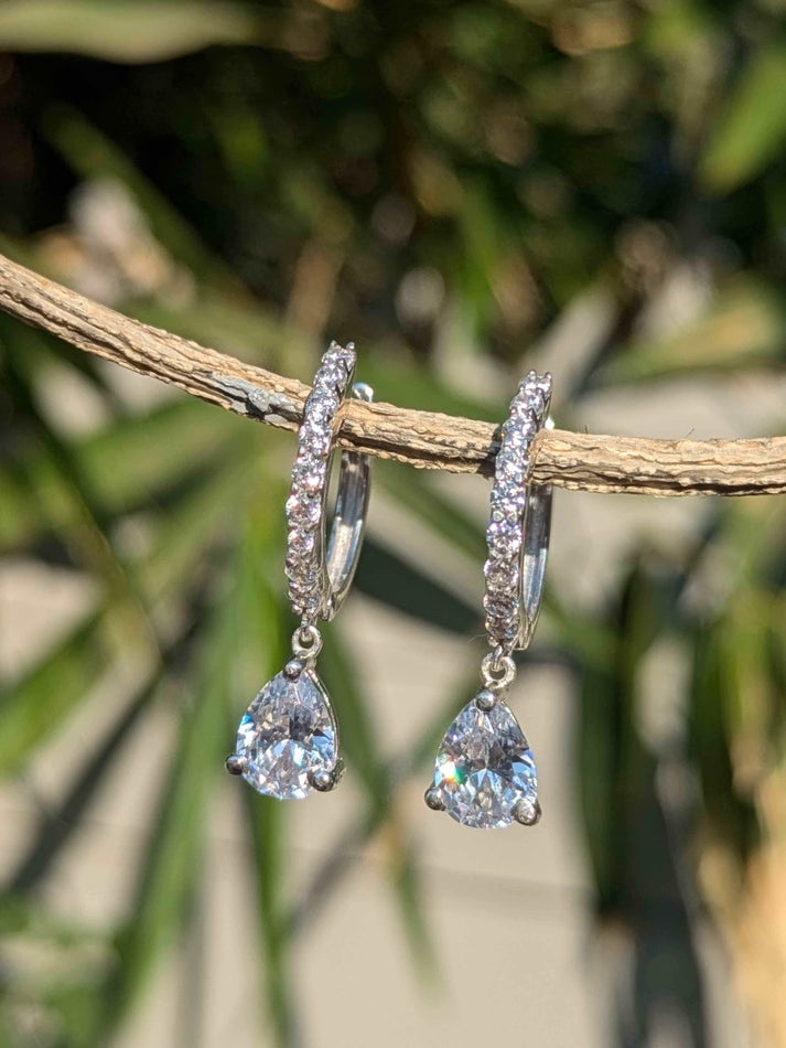 Butterfly Jewel 1.3 Ct Pear Cut Lab Created Diamond Drop Dangle Earring ...