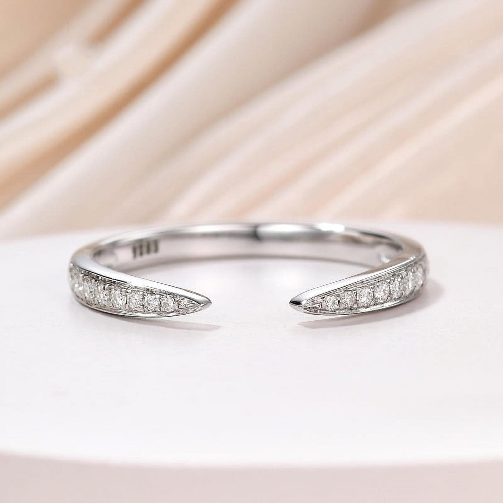 Butterfly Jewelry 0.9 Ct Round Cut Moissanite Rings – 14K White Gold ...