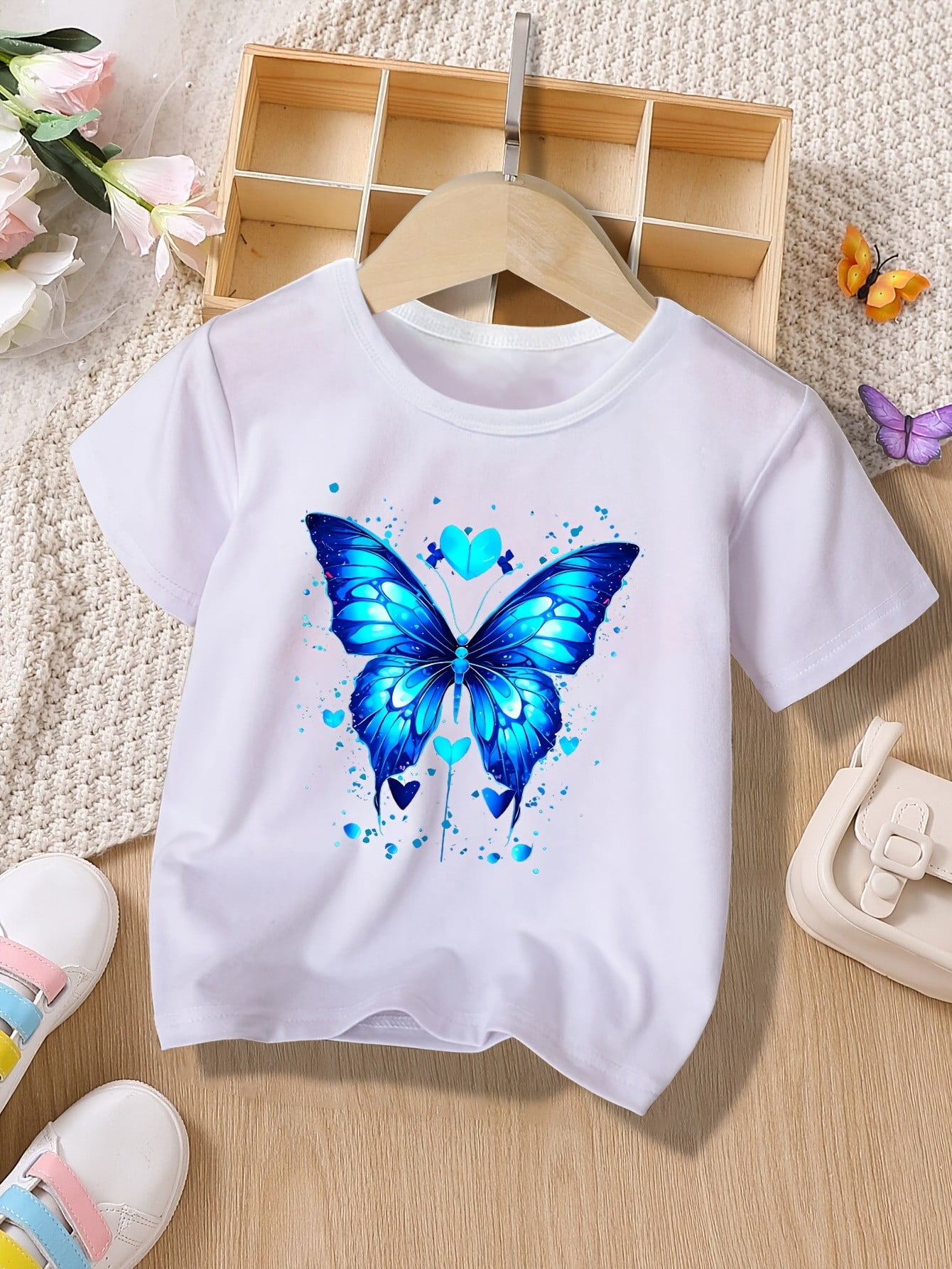 "Butterfly" Print Pattern: Black and White Crew Neck Knitted Vest ...