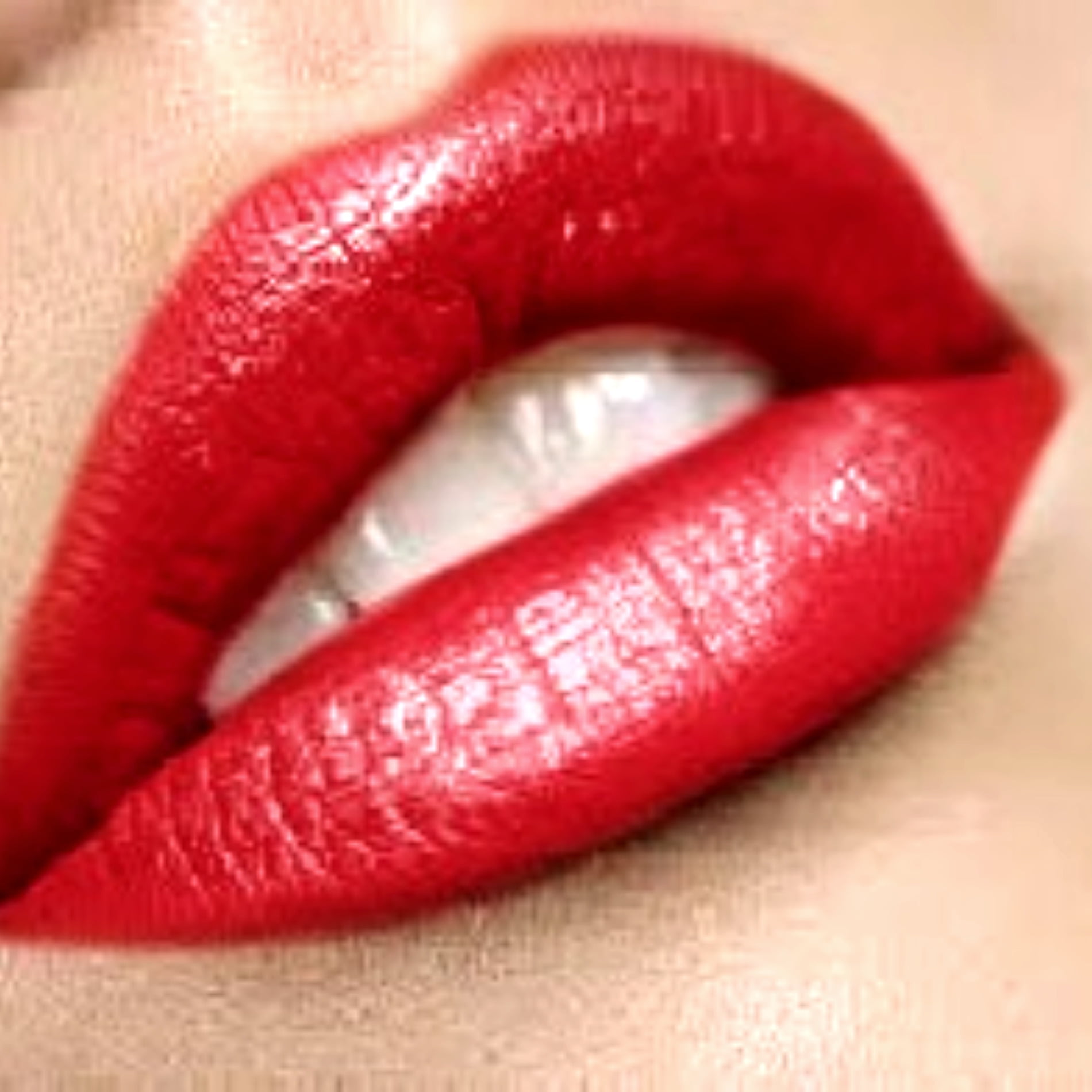 By The Clique Premium Red Lip Gloss | Lip Plumping Formula | R U Reddy ...