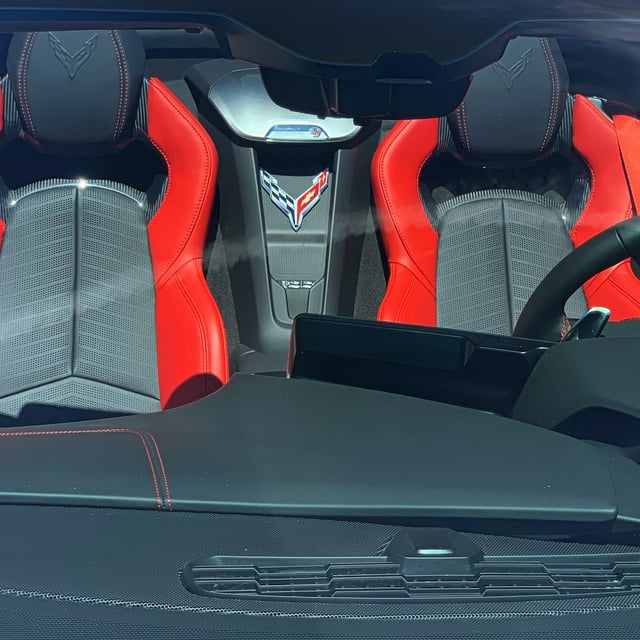 C8 Corvette Waterfall Wireless Phone Charging Bay Crossed Flag Emblem ...