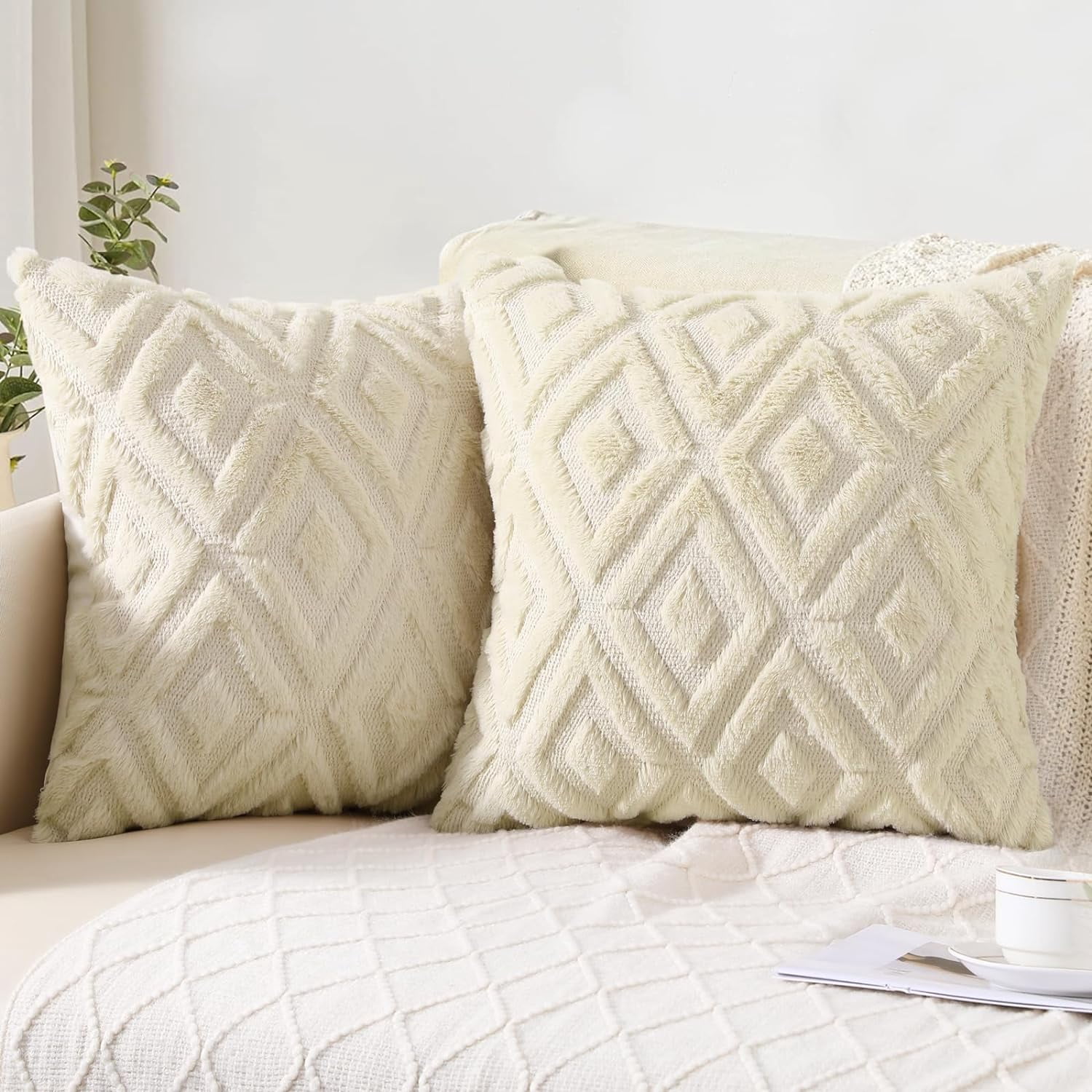 CHE-Soft Faux Fur Throw Pillow Covers 18x18 Set of 2 - Plush Wool ...