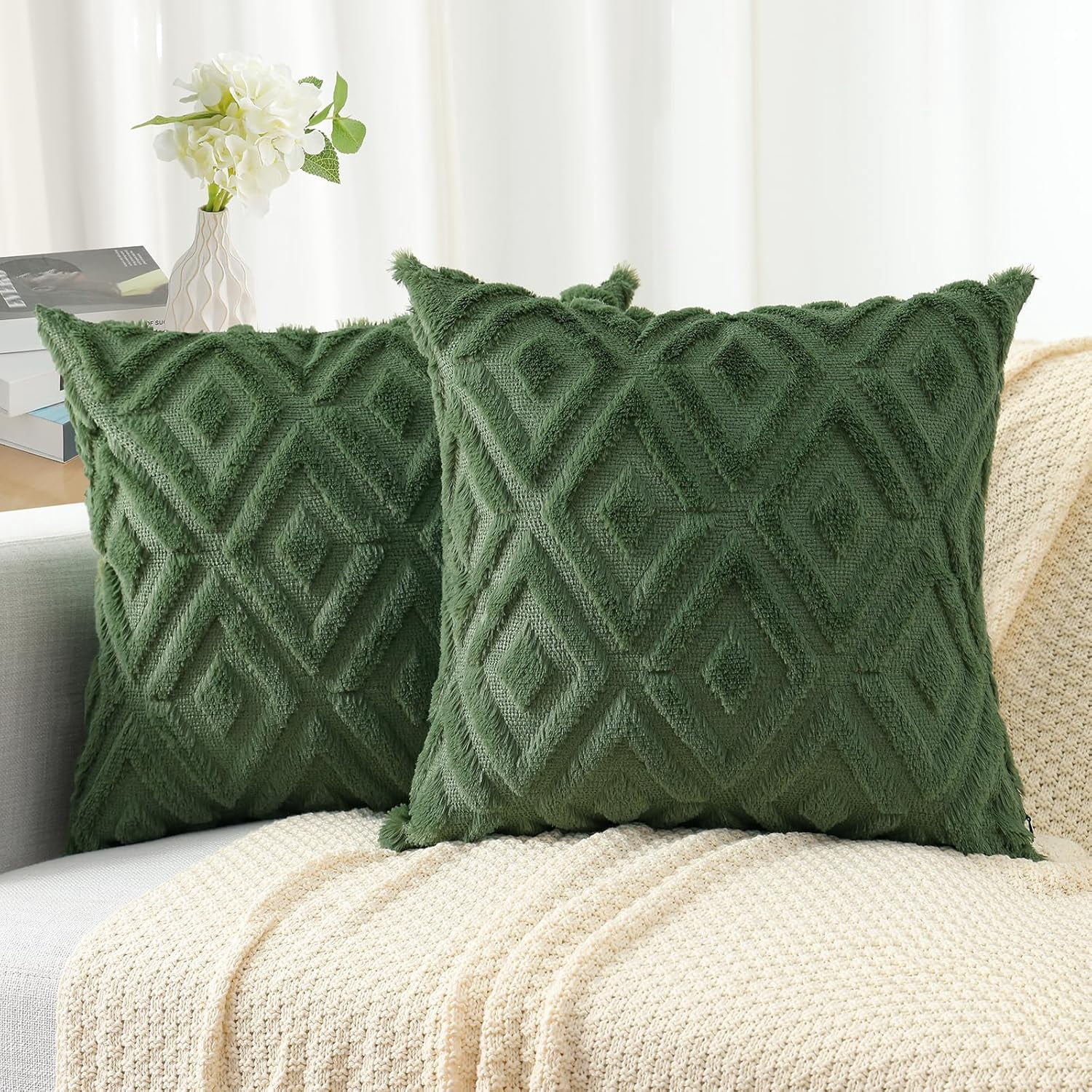 CHE-Spring Soft Faux Fur Throw Pillow Covers 22x22 Set of 2 - Plush ...