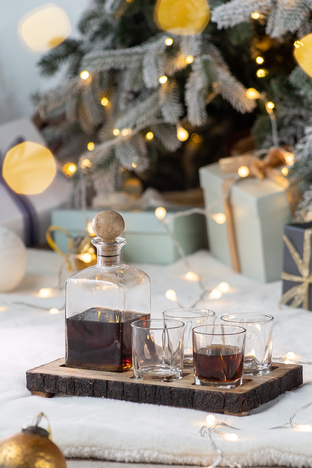 CHEERFUN S/6 Alaine Bar Set with Mango Wood Stand – Whiskey Decanter ...