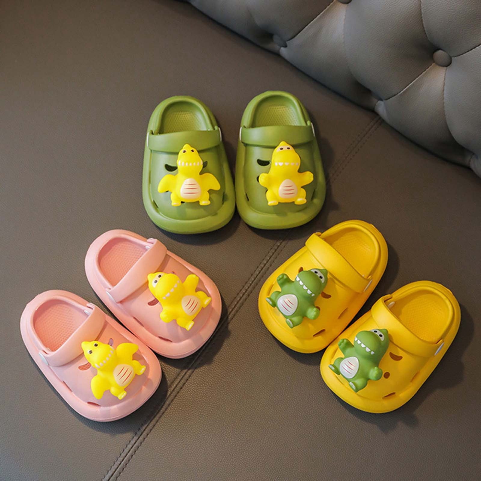CHENge Kids Easy-to-Wear Clogs Simple Slip-On Design Adjustable Strap ...