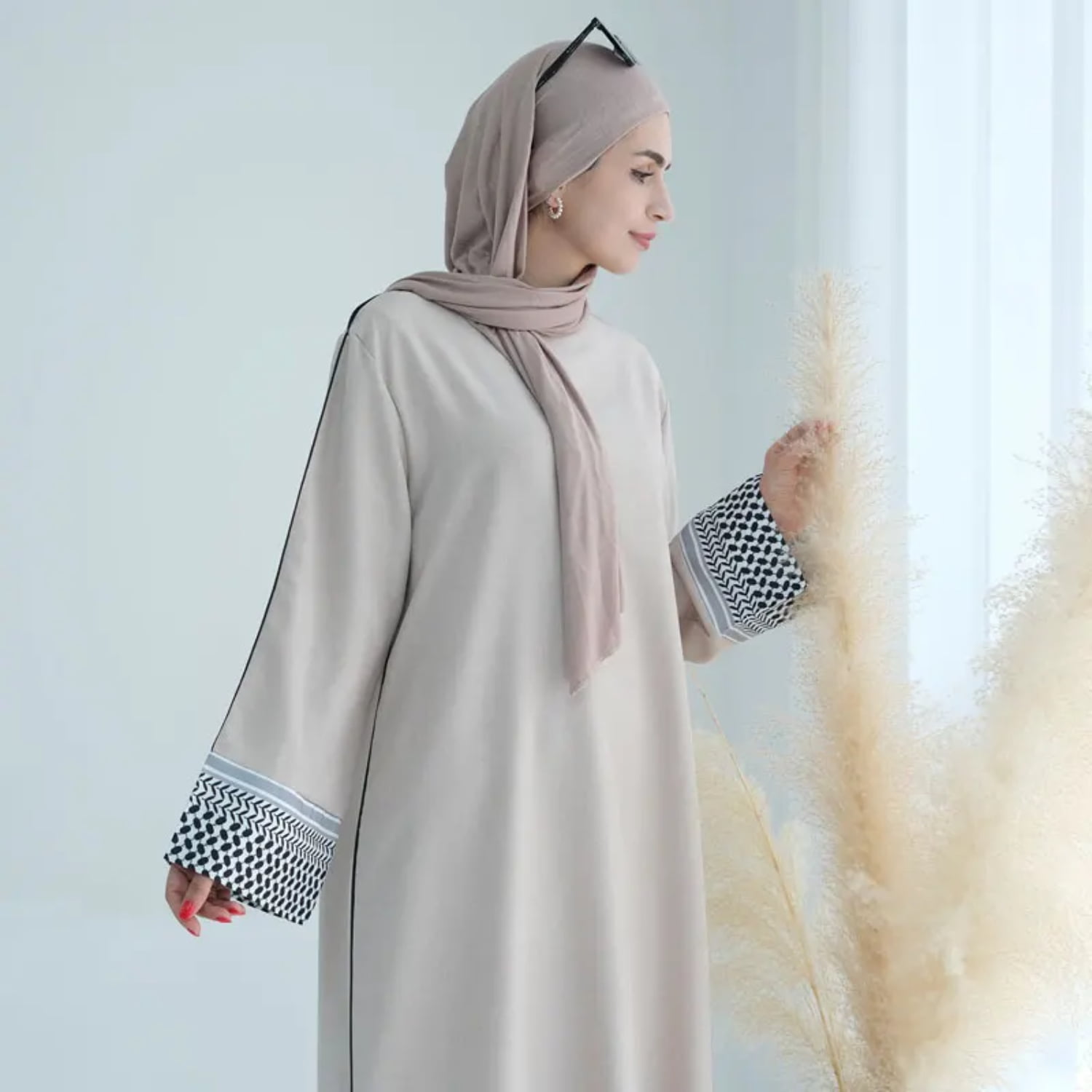 CHNGXDZ Elegant 2024 Ramadan Abaya Kimono Robe for Muslim Women - Keffiyeh Design with Contrast ...