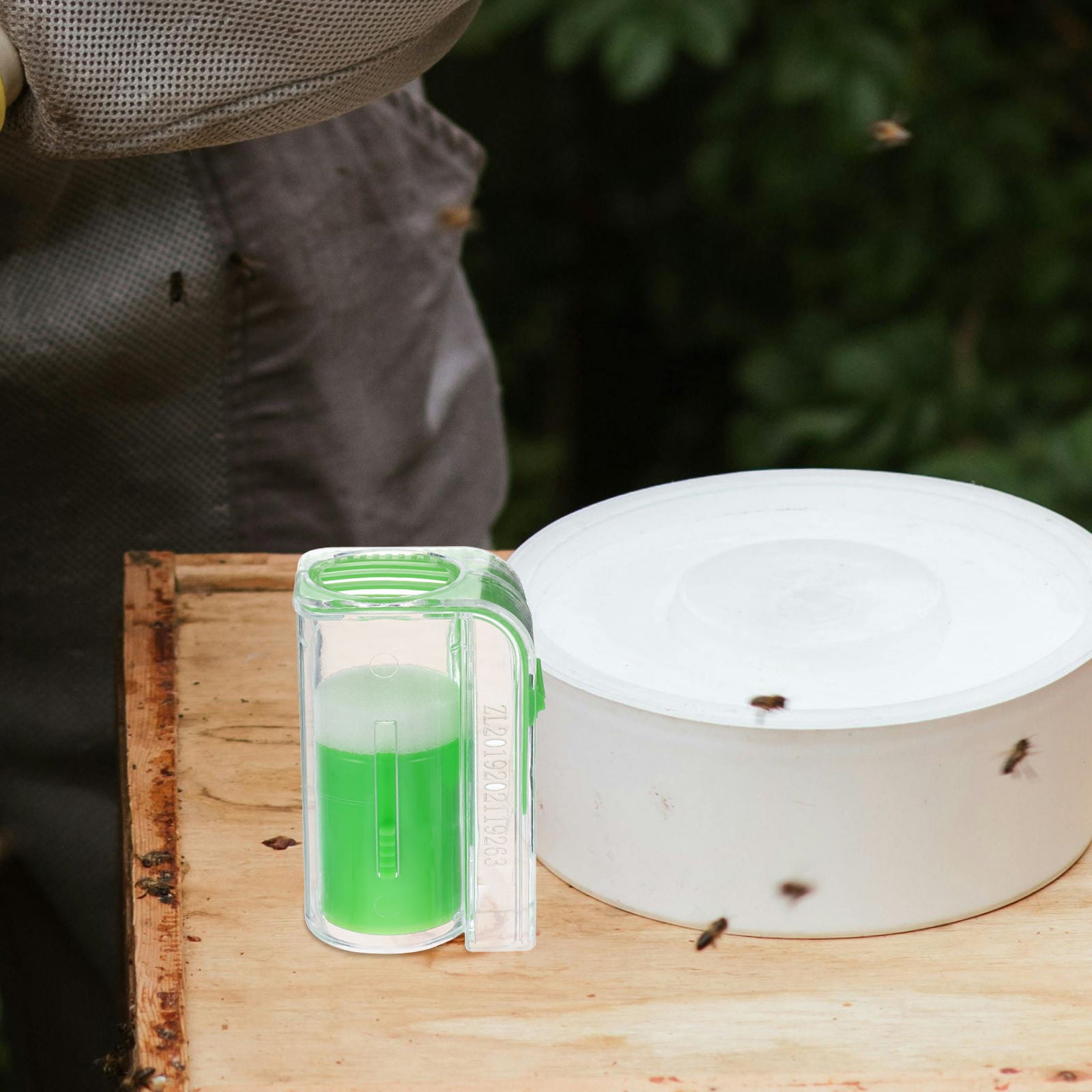 CIMAXIC 2Pack Cylindrical Queen Marking Bottle Green Plastic Beekeeping ...