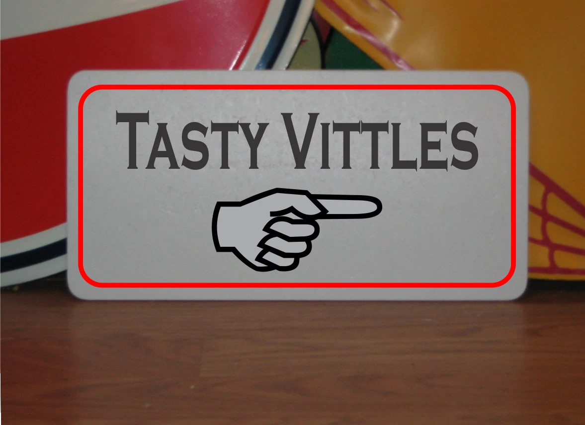 CIRCLE- Tasty Vittles W/ Arrow Metal Sign - Walmart.com