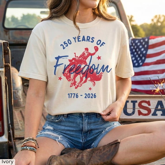 CLOTEX Comfort Colors® 250 Years of Freedom Bucking Horse Tee, 1776 ...