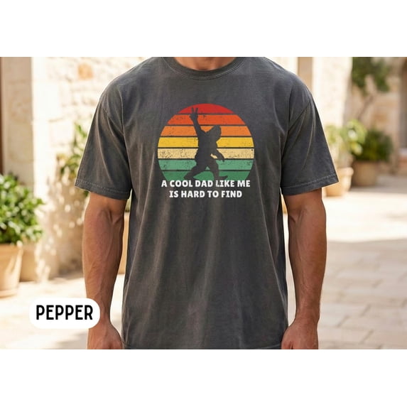 CLOTEX Cool Dad Sasquatch Shirt, Finding Bigfoot Tee, Comfort Colors ...