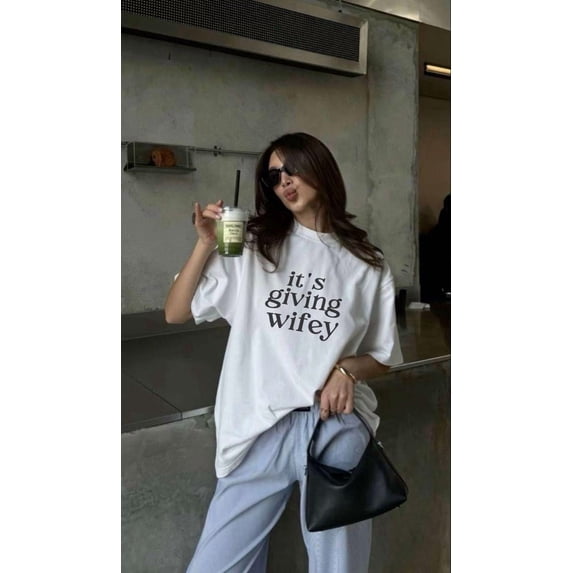CLOTEX Its Giving Wifey T-Shirt, Bride to Be Shirt, Newlywed Tee ...