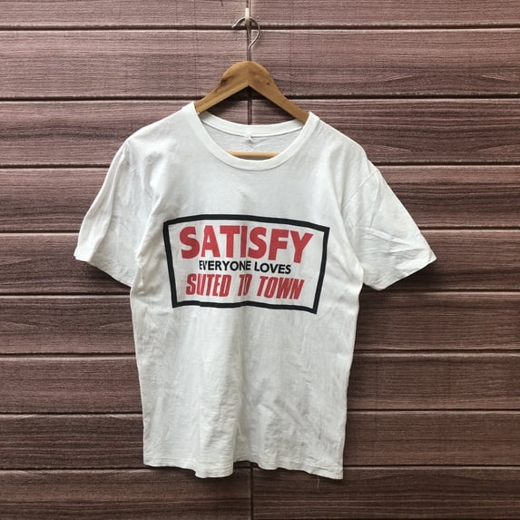 CLOTEX Vintage 90’s Satisfy Everyone Loves Suited To Town Shirt / Word ...