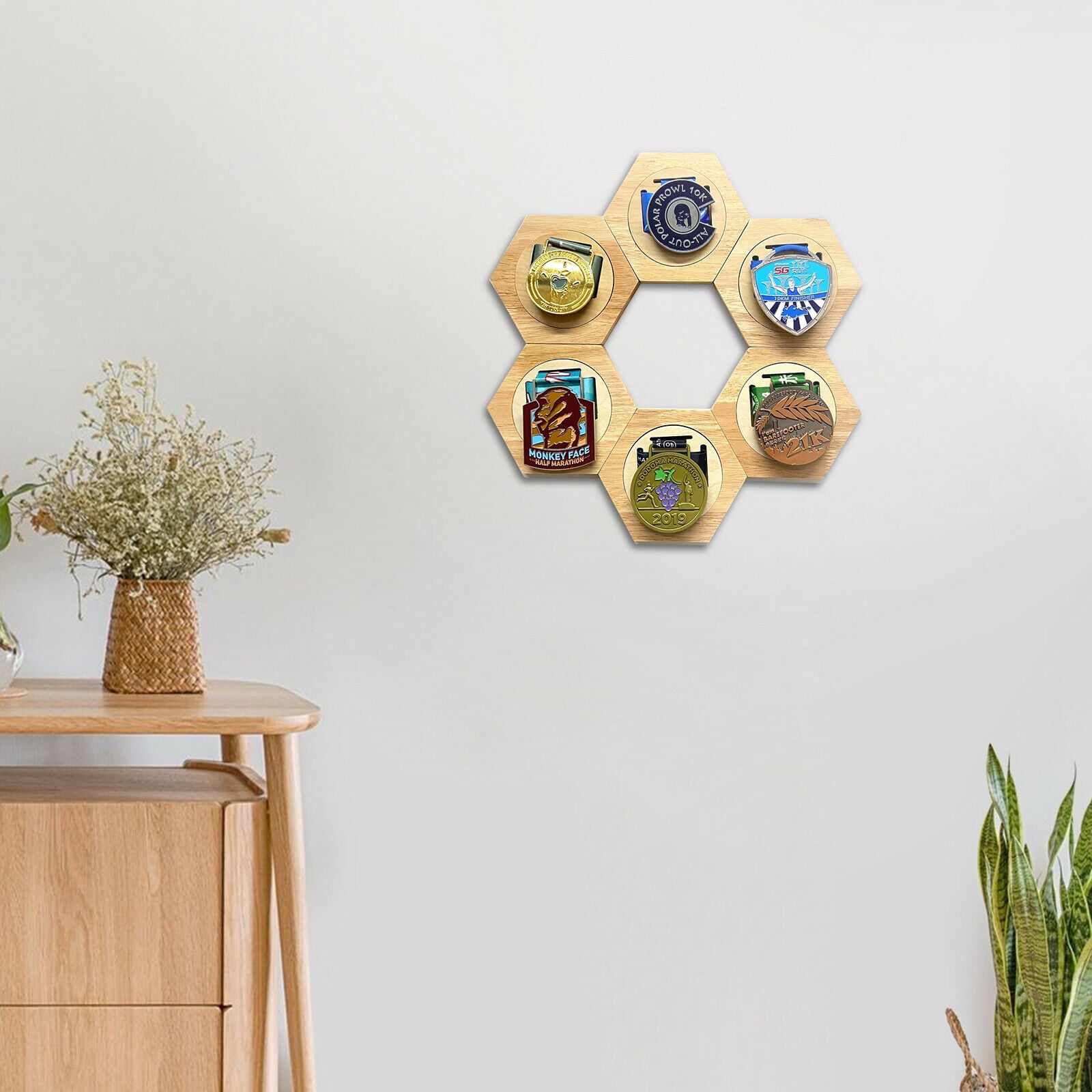CNCEST Magnetic Medal Display Stand Honeycomb Wooden Medal Holder ...