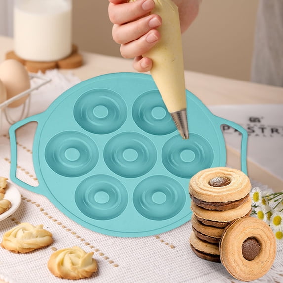 COM1950s Doughnut Pan Silicone Baking Mold,Nonstick 7-Cavity Donut Tray ...