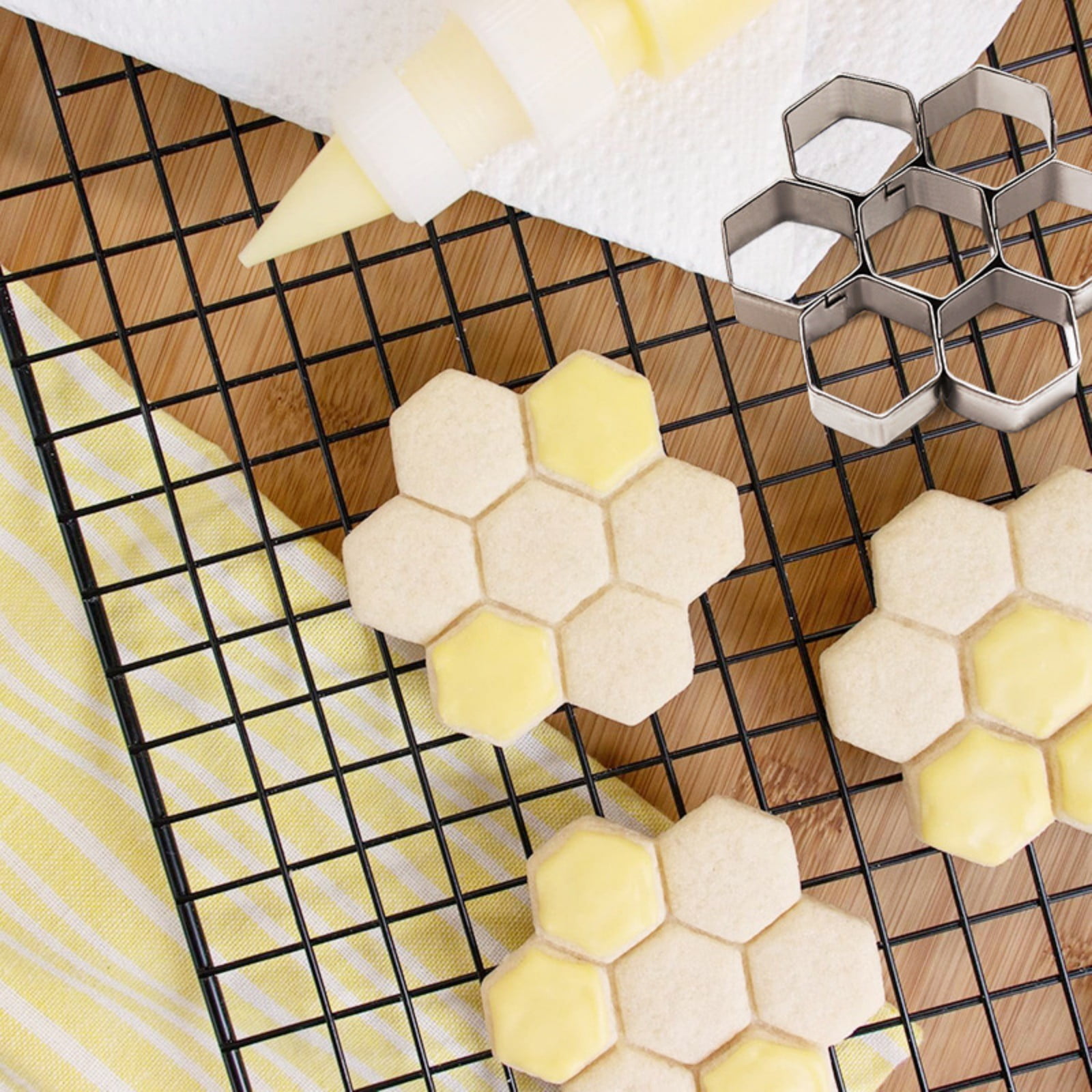 COM1950s Hexagon Cookie Cutter,Stainless Steel Mini Baking Tool for ...