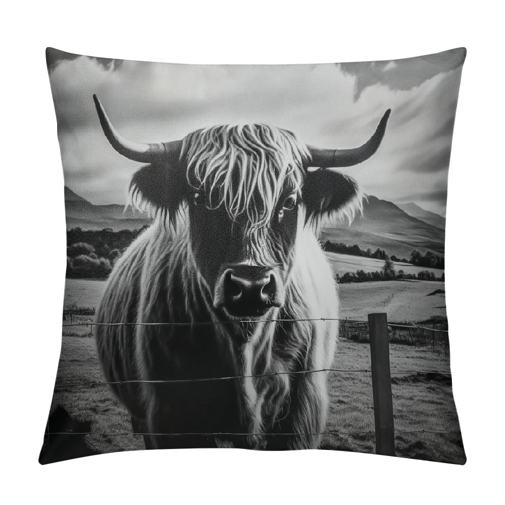 COMIO Highland Cow Throw Pillow Covers Grey Bull Cattle Pillow Covers ...