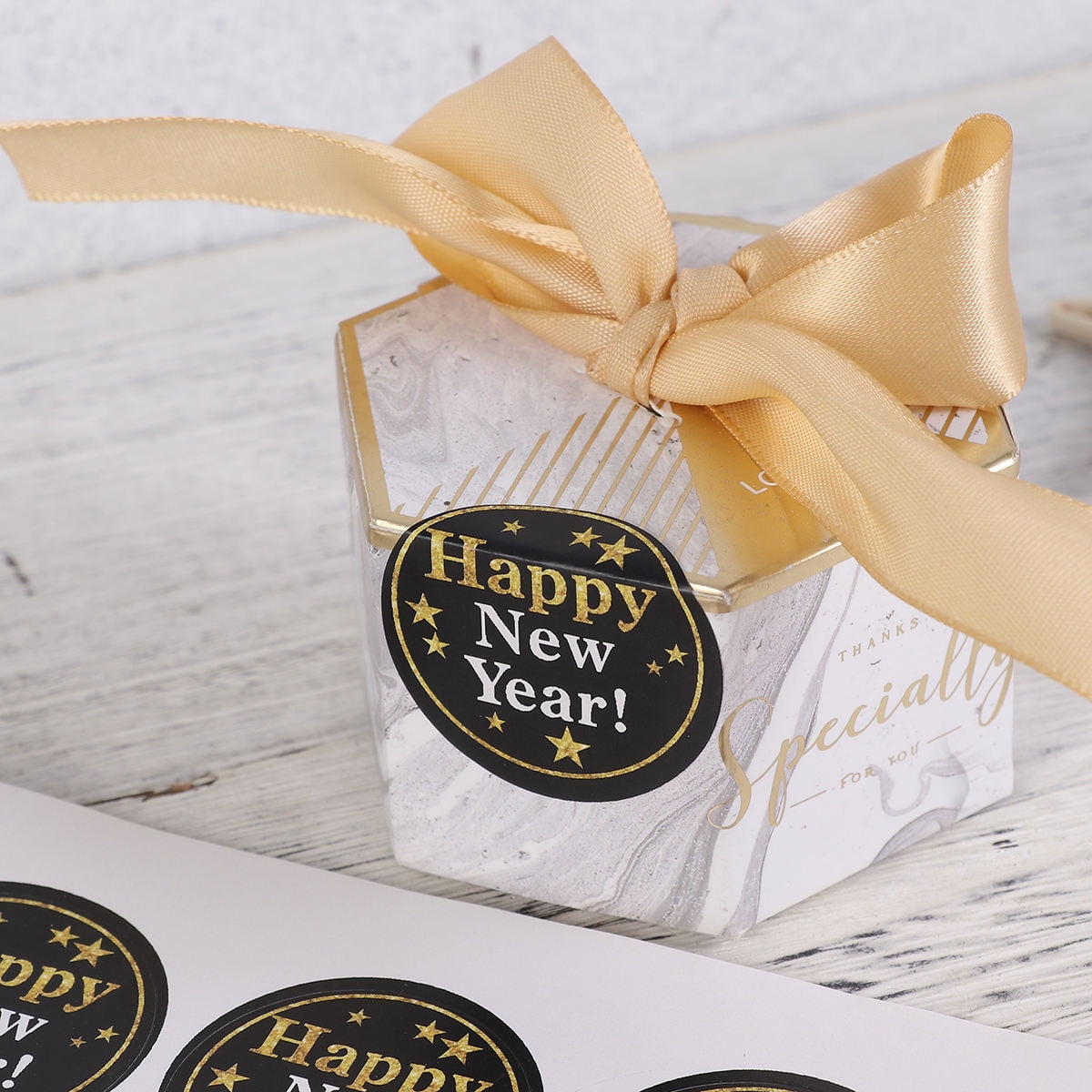 COSMOBETTY 120Pcs Round Black Stickers For New Year present Boxes And ...