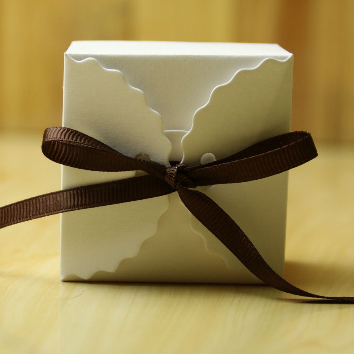 COSMOBETTY 50Pcs Paper Square Candy Box for Wedding Party Favors White ...