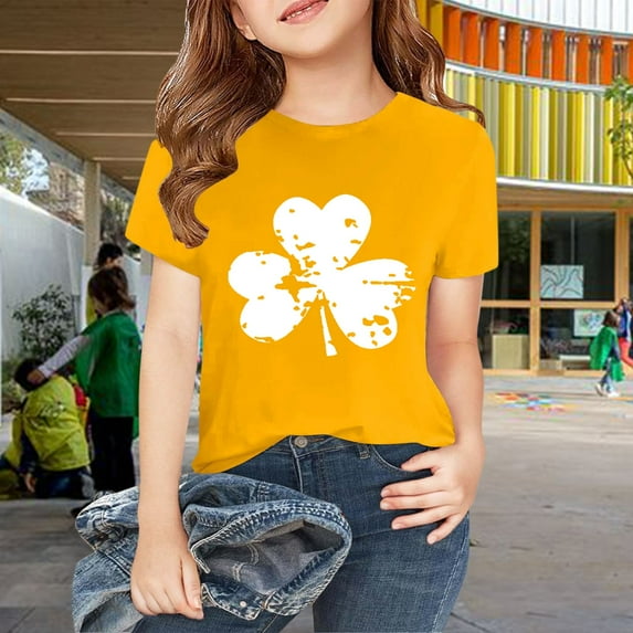 CPNG Kids' Lucky St. Patrick's Day Distressed Shamrock Graphic Short ...