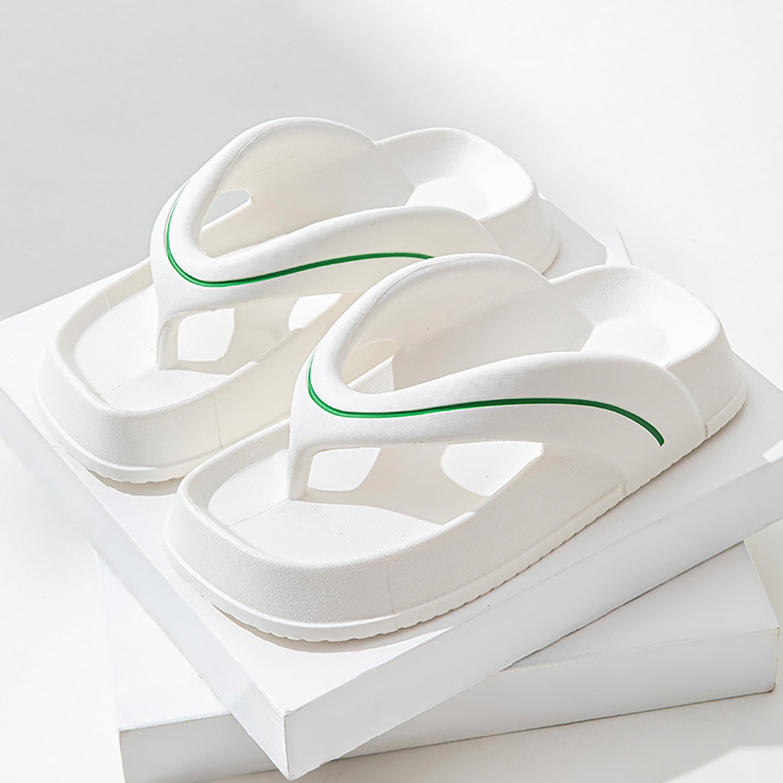 CPNG Men Women Non-Slip Cloud Flip Flops Thick Lightweight Bottom Beach ...