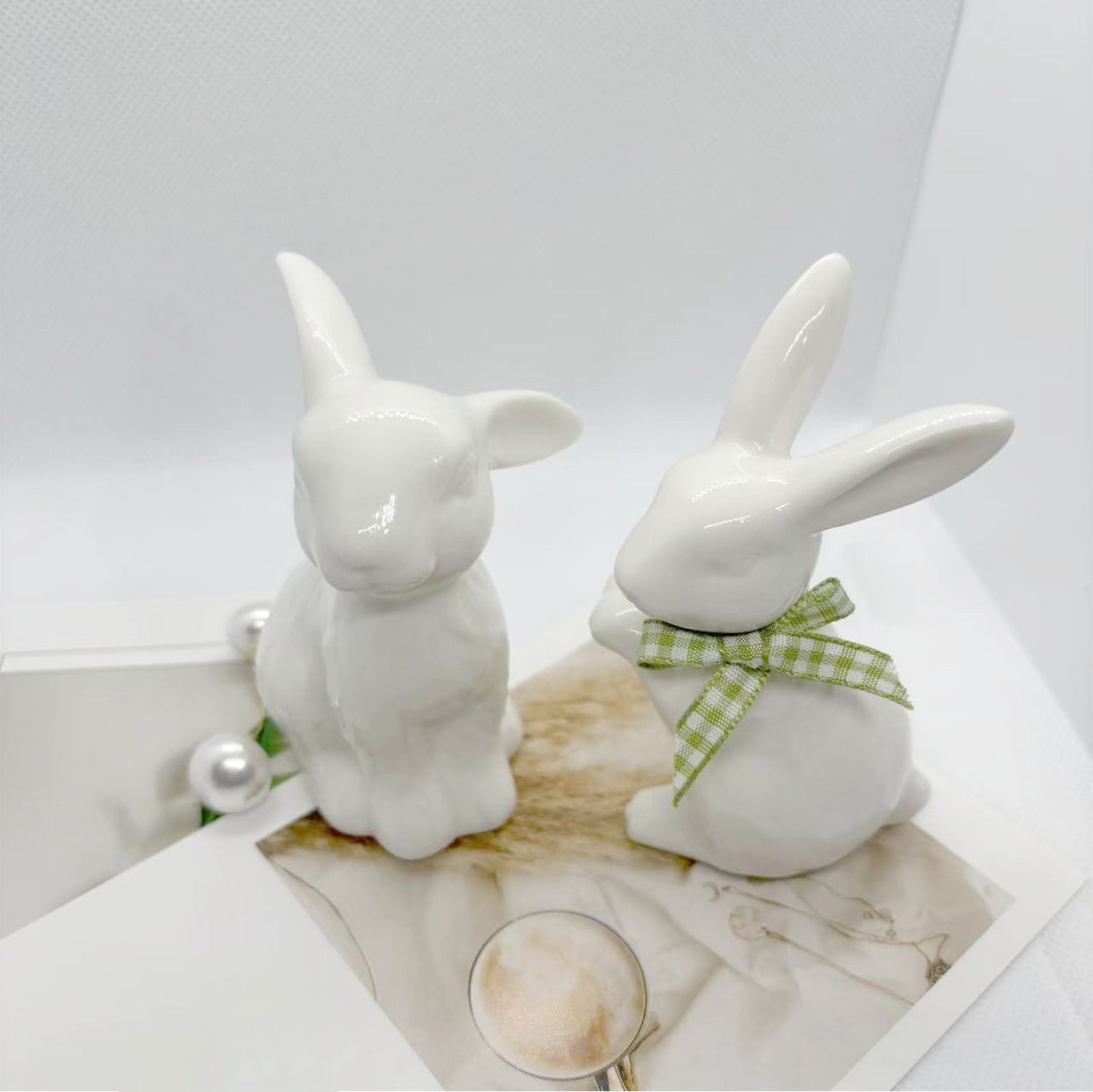 CQCYD 2Pcs Easter Ceramic Tabletop Decor, White Ceramic Home Ornament ...