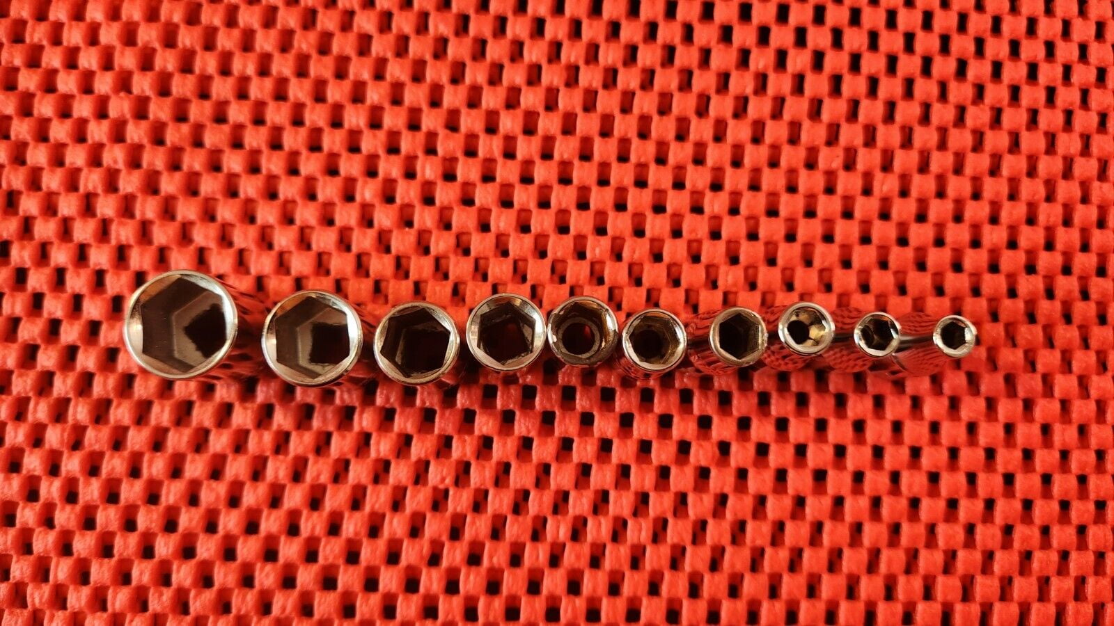 CRAFTSMAN 10-Piece SAE Socket Set, 1/4" Drive, 6-Point (5/32" to 1/2 ...