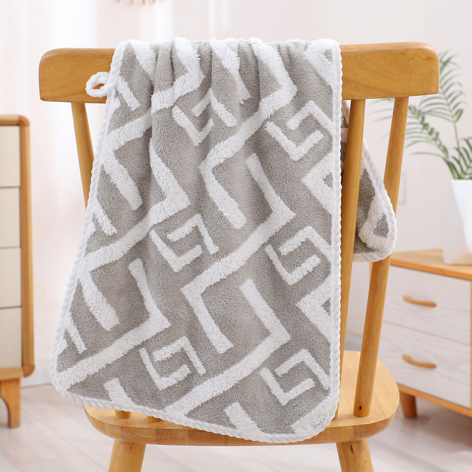 CREATITOY Coral Fleece Towel Super Soft Absorbent Quick-Dry Bath Hand ...