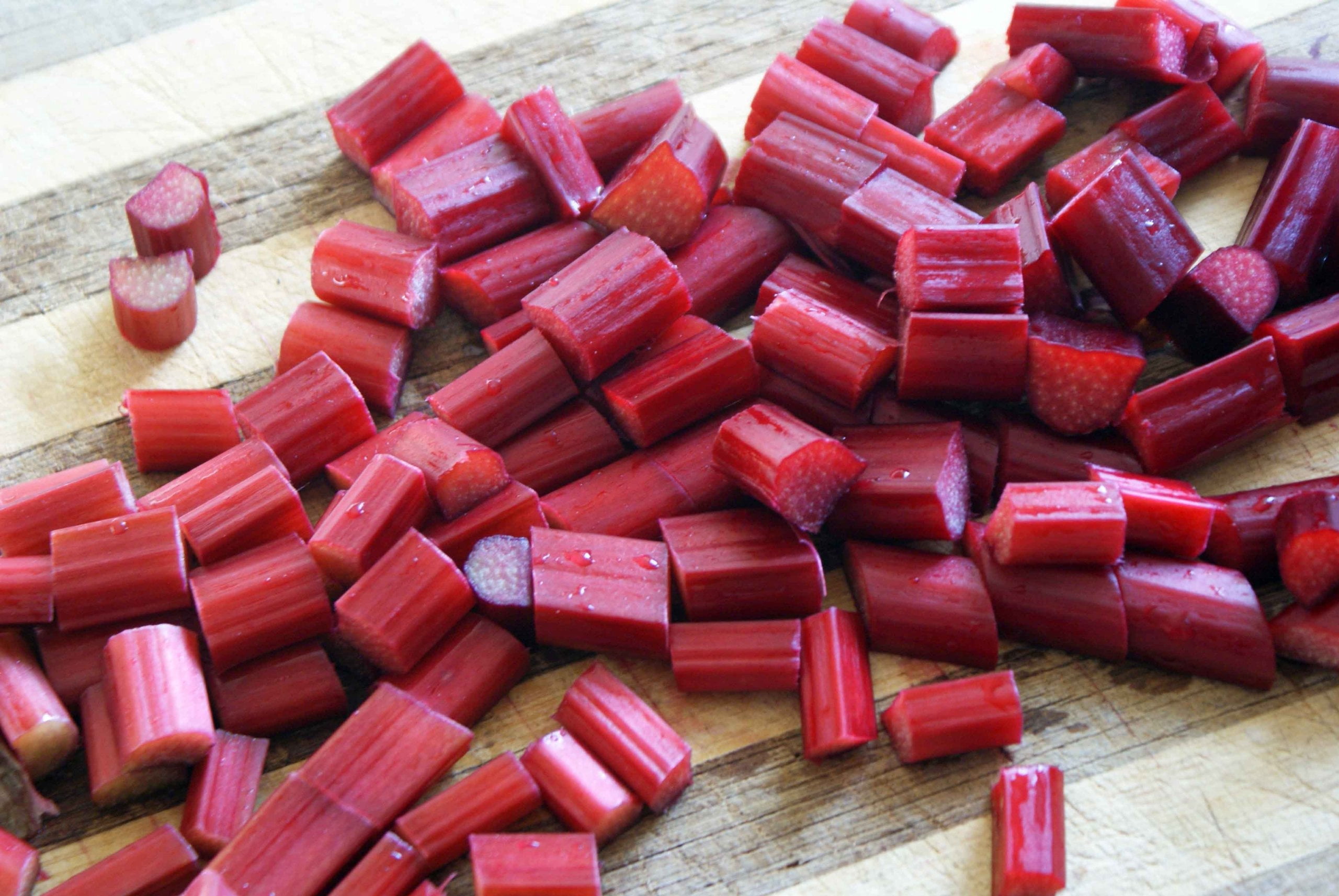 Victoria Rhubarb Seeds - Heirlooom -Used in pies, tarts,Muffins and ...