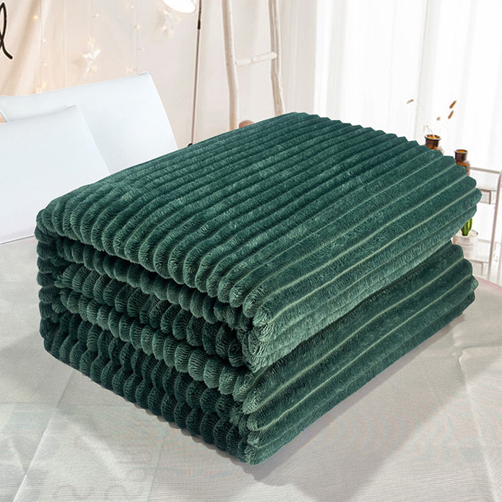 Cadancy Microfiber Dog Blanket Soft Fluffy Pet Throw for Couch Sofa Bed ...