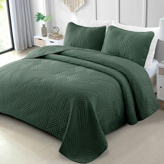 California King Quilt Bedding Set, Lightweight Green Oversized King ...