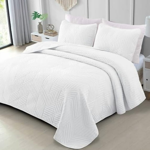 California King Quilt Bedding Set, Lightweight White Oversized King ...