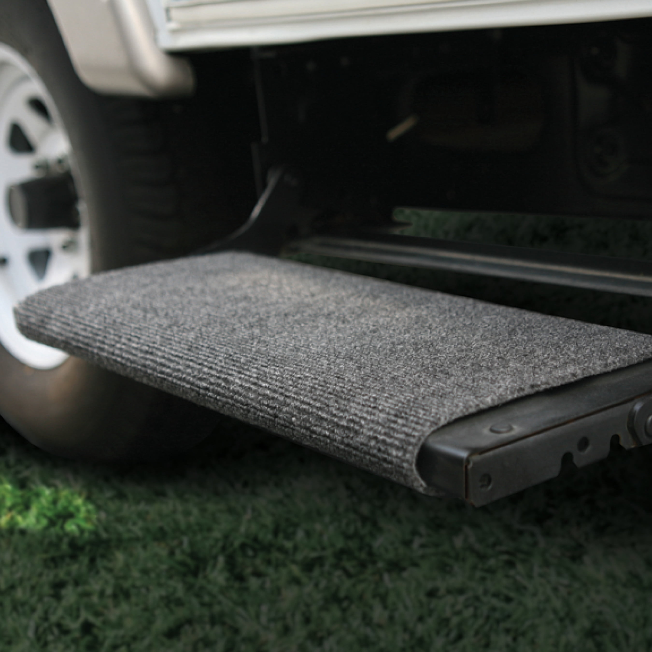 Camco Wrap around RV Step Rug - ﻿Weather-Resistant Materials, Gray ...