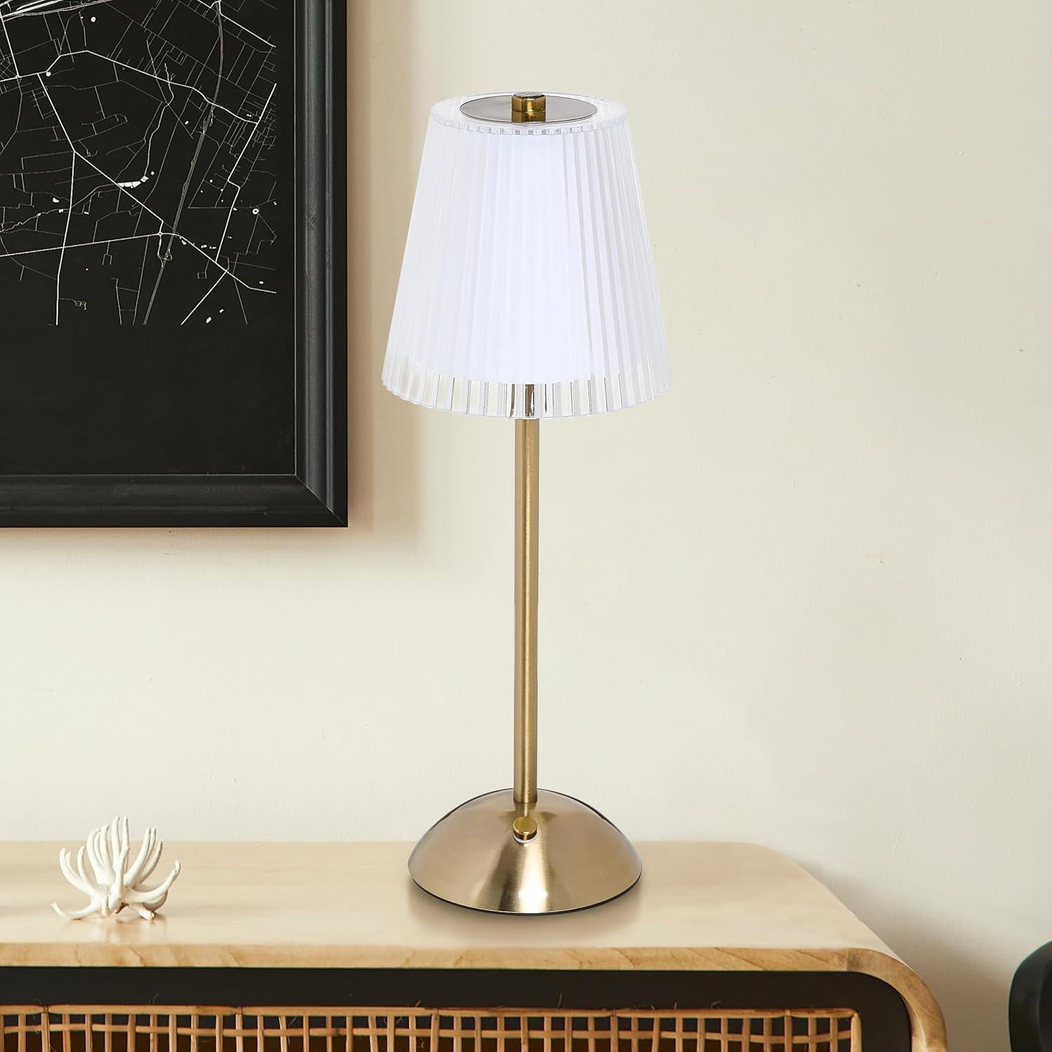 Camden Reed Table Lamp, Desk lamp, 3 Different Lighting Modes, Modern ...