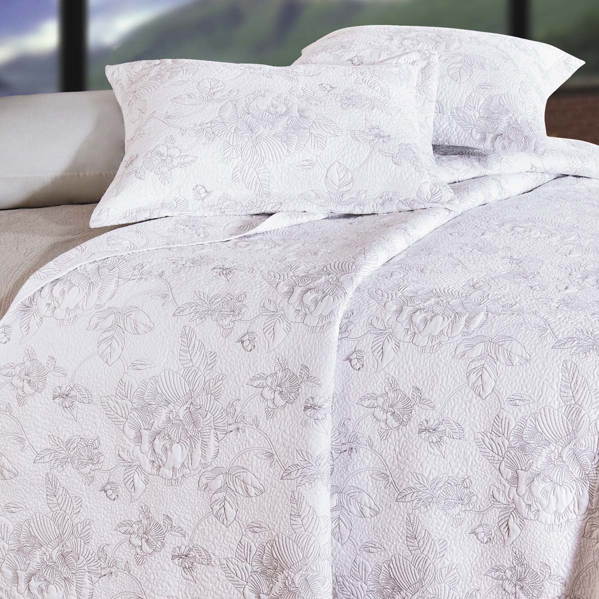 Camellia Silver Twin Quilt - Walmart.com
