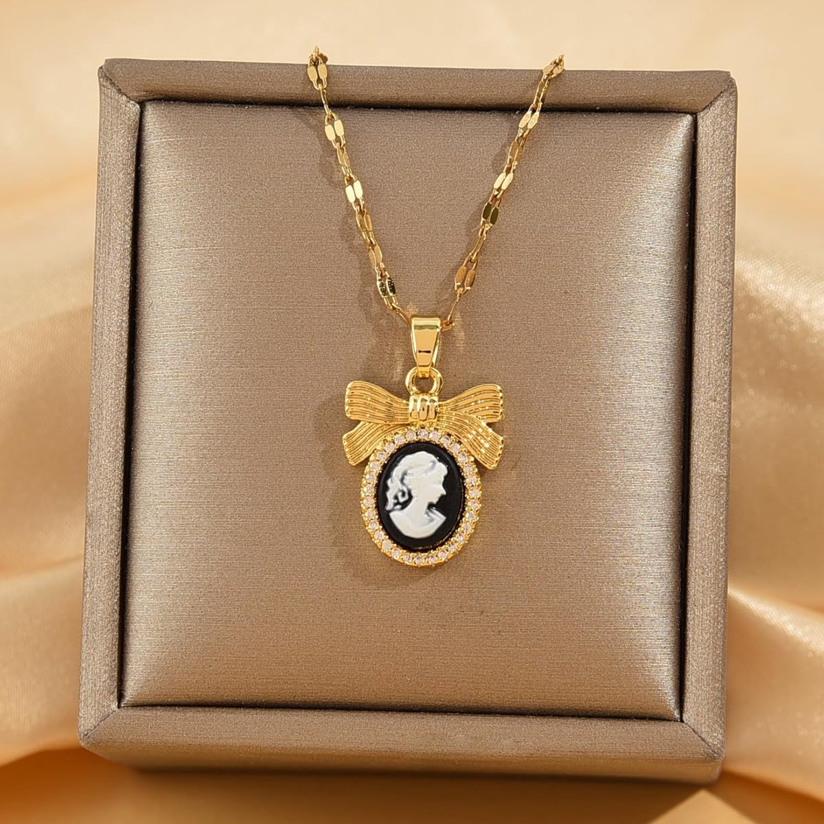 Cameo Lady Queen Lady Portrait Cameo Enamel Necklace,Maiden Cameo ...