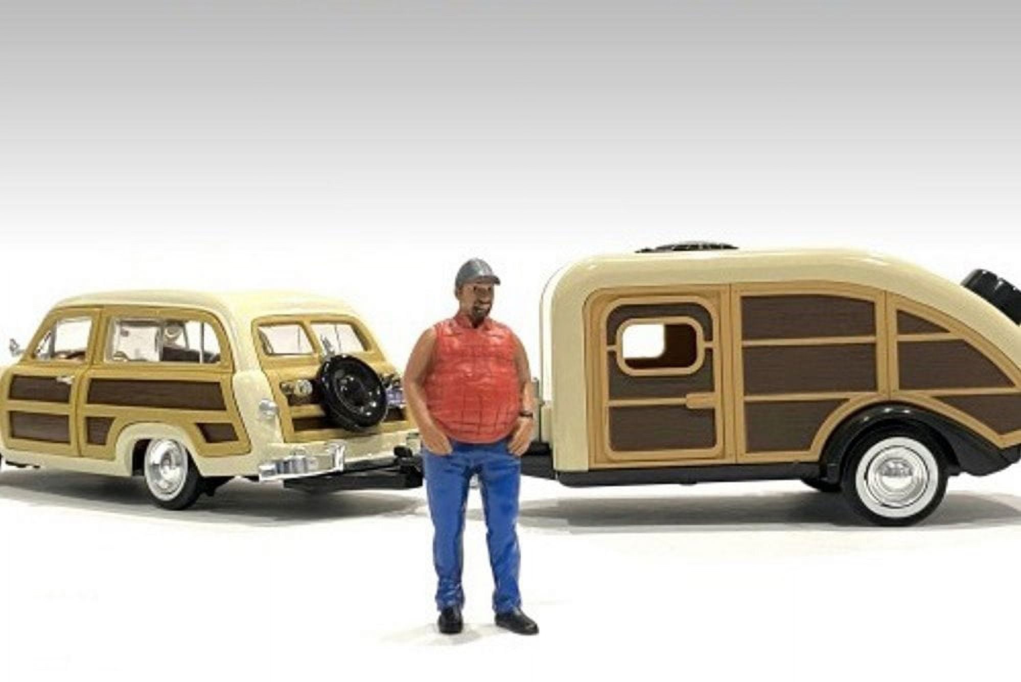 Campers Figure 1, Orange - American Diorama 76334 - 1/18 scale Figurine ...