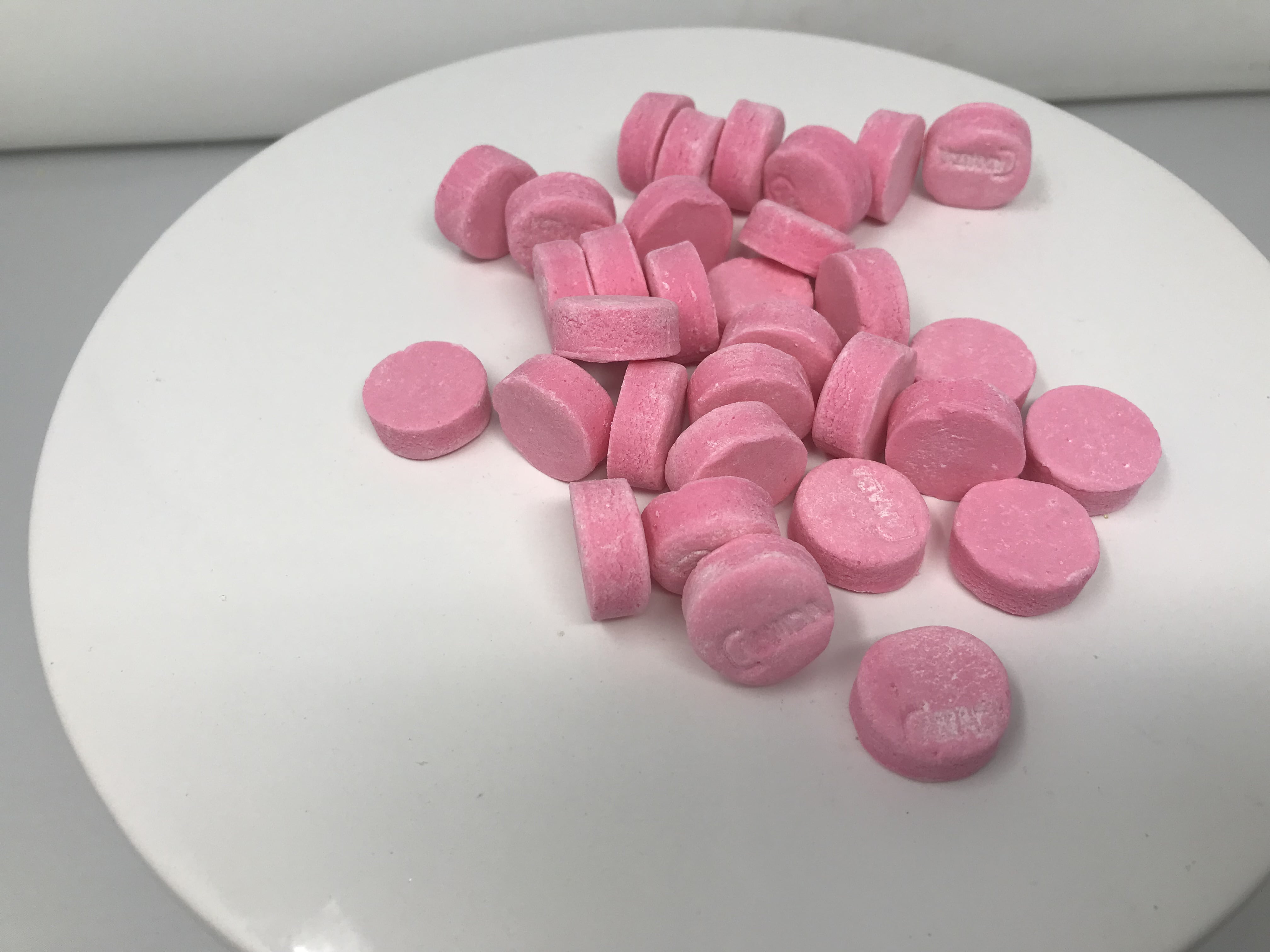 Canada Mints Candy - 1 pound Pink Wintergreen Lozenges - Walmart.com