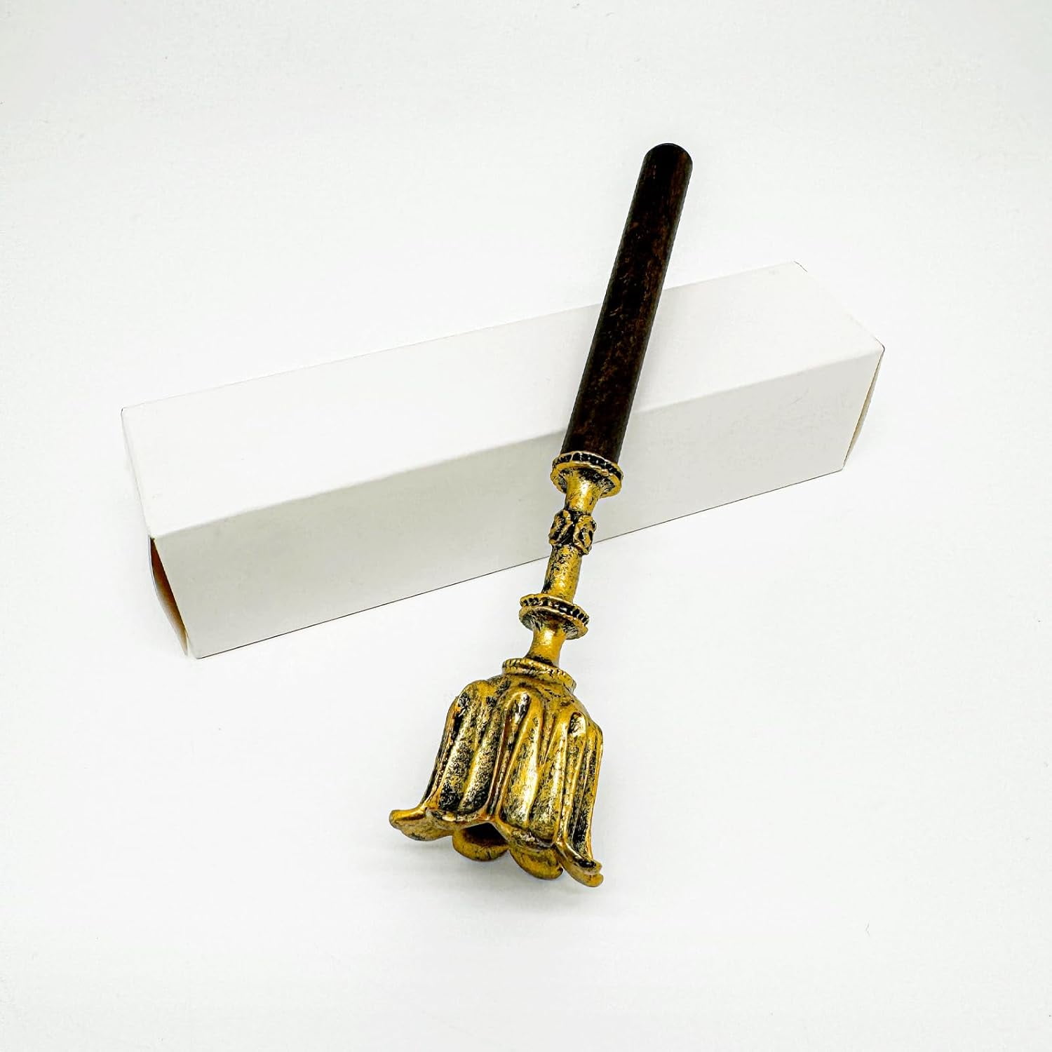Candle Snuffer,Retro Style Wick Flame Snuffer for Putting Out ...