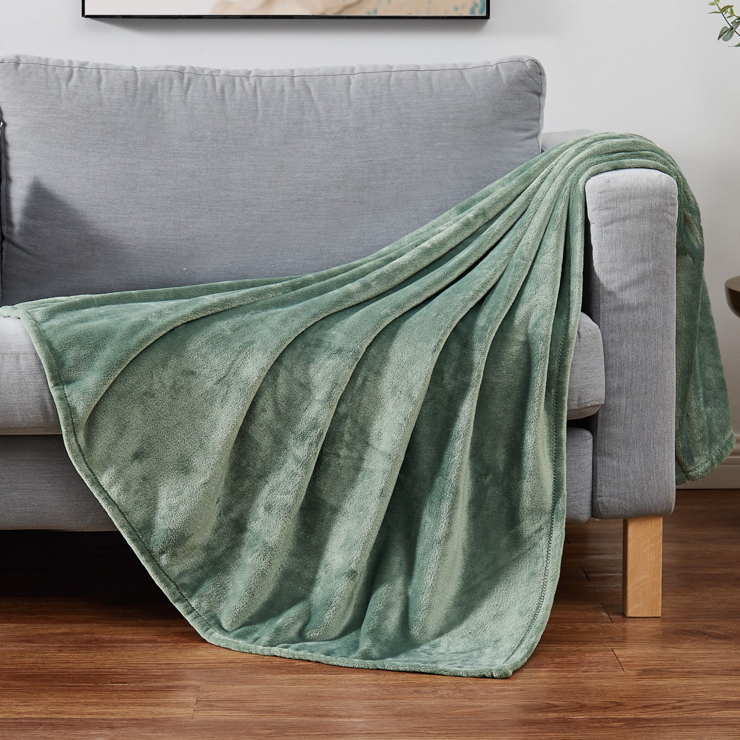 Cannon Solid Plush Green 60x80 Throw - Walmart.com