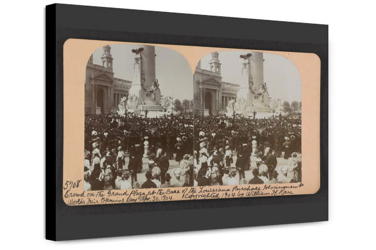 Canvas Print: Crowd On The Grand Plaza At The Base Of The Louisiana ...