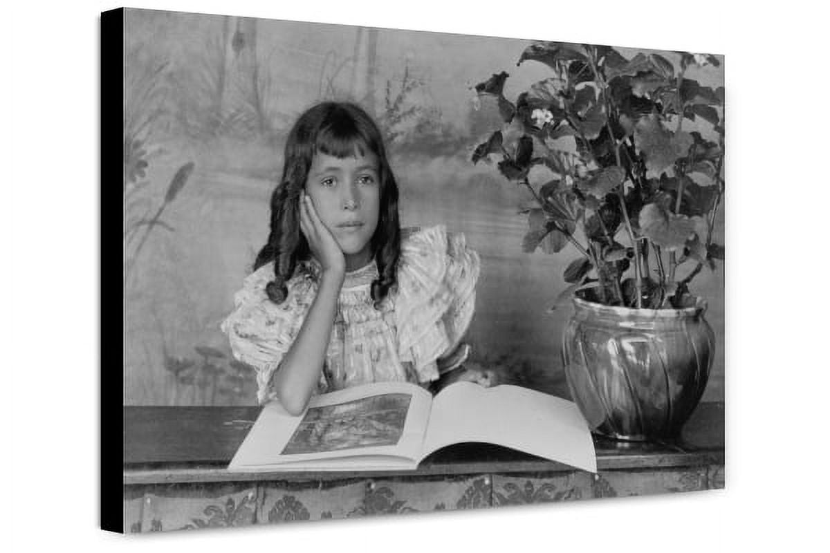 Canvas Print: Daughter Of Thomas E. Askew, Head-And-Shoulders Portrait ...