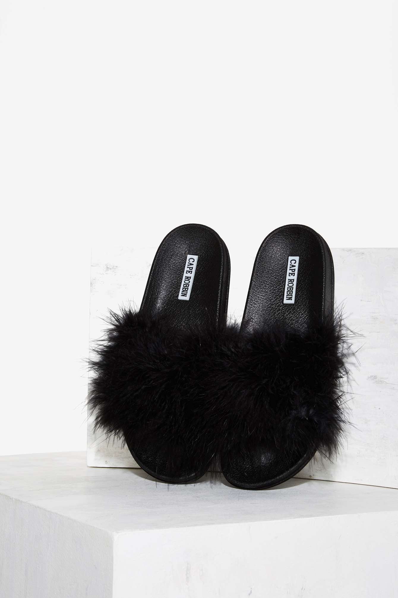 Cape Robbin Moira-2 Women Flip Flop Marabou Fur Slide Slip On Flats ...
