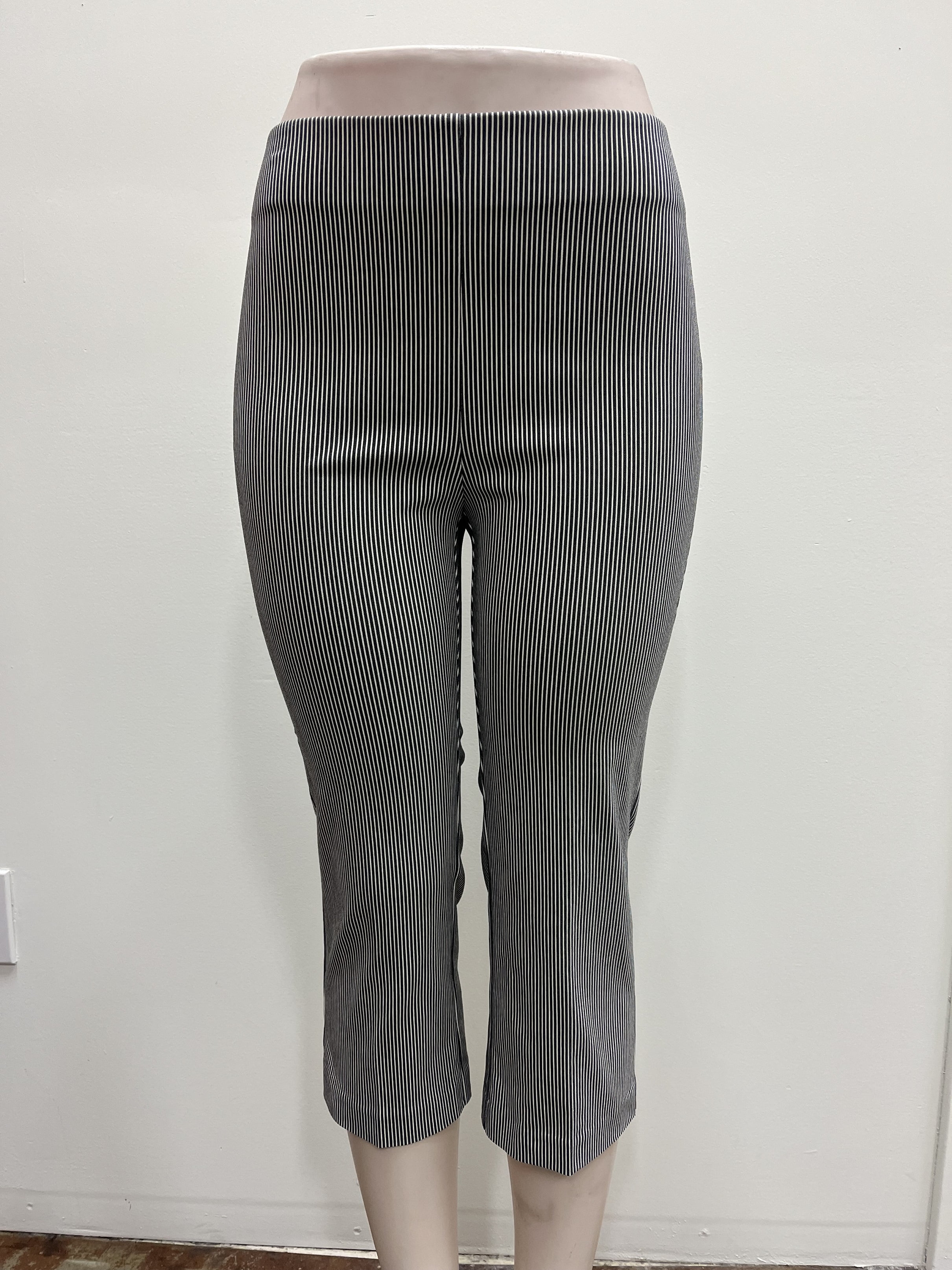 Capri , Counterparts , Black / White , S - Walmart.com