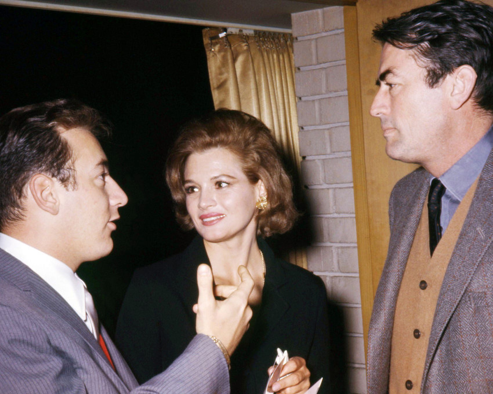 Captain Newman M.D. On Set Gregory Peck Bobby Darin Angie Dickinson ...